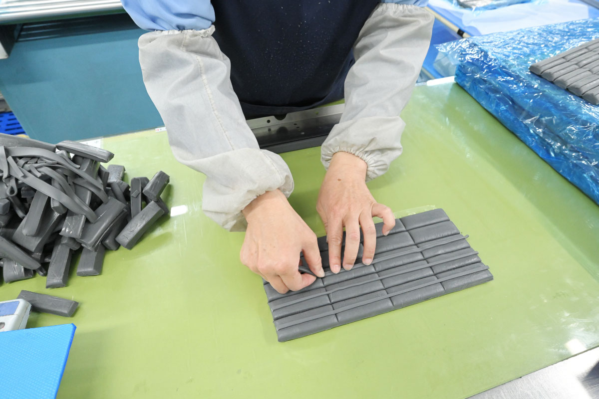 13_錦城護謨 - FactorISM(ファクトリズム) 2022 | 関西初オープンファクトリー（工場見学・ワークショップ）イベント │ 八尾市・東大阪市・堺市・門真市